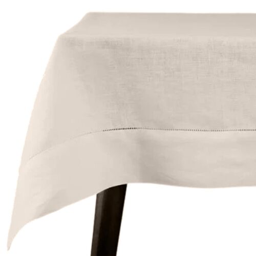 Tablecloths & Runners